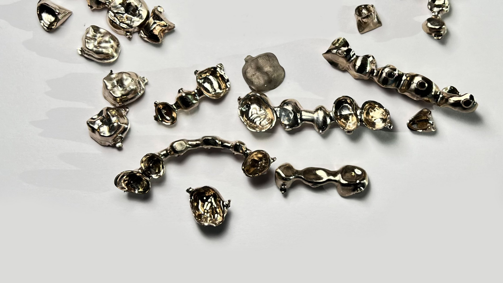 Milled gold dental restorations | Strategy Milling